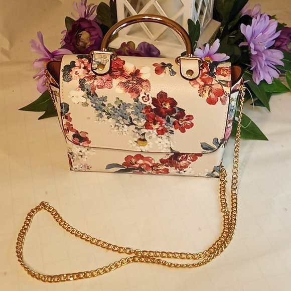 7.5 inches x 6 inches x 2.5 Inches | Bags | Hand Bag For Women ...